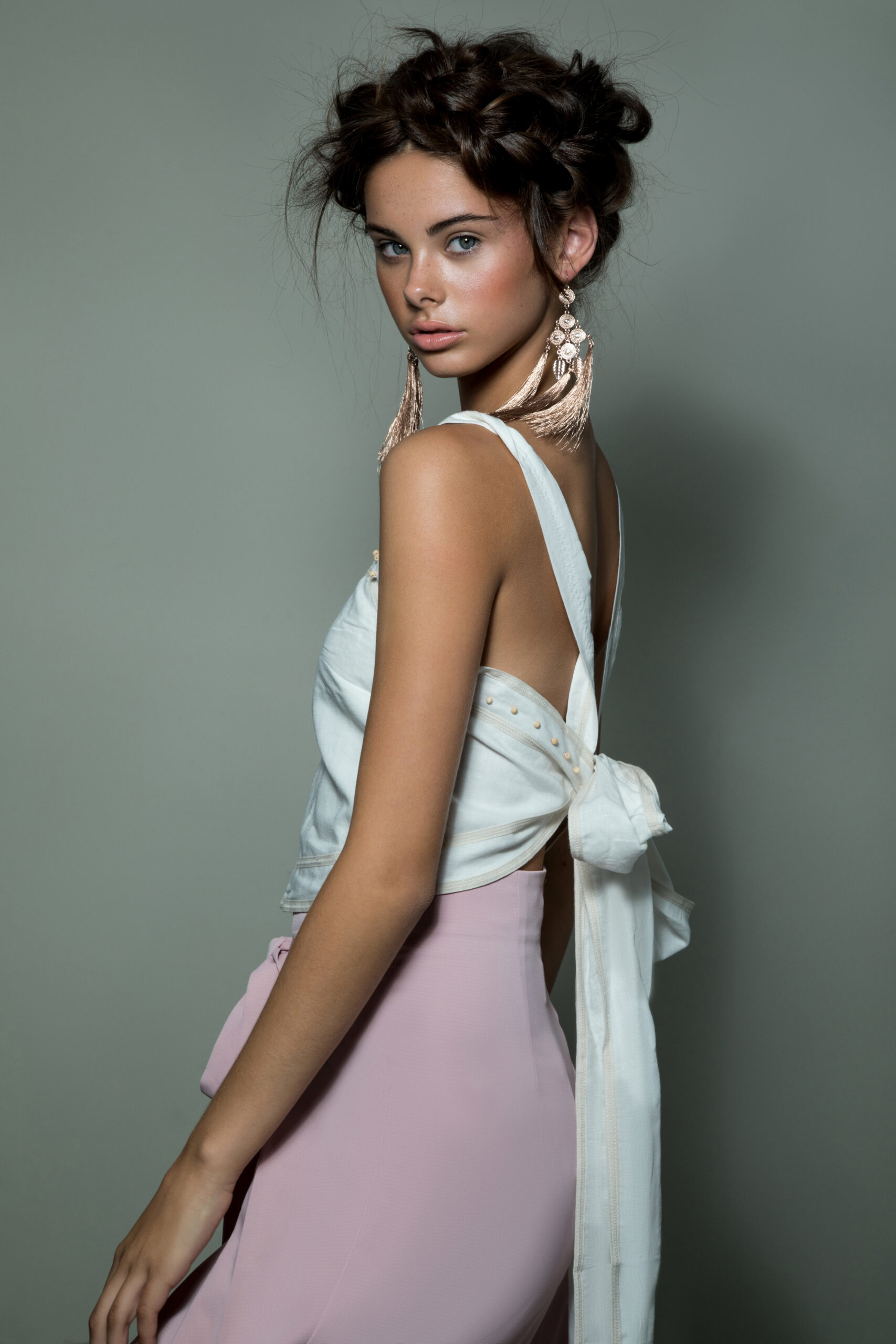Australian Born Top Model Meika Woollard in Stunning Editorial - Vivier ...